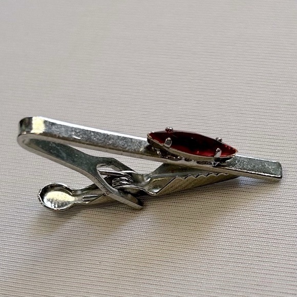 Accessories | Vintage 8s Silver And Ruby Tie Clip Tie Bar Fastener ...